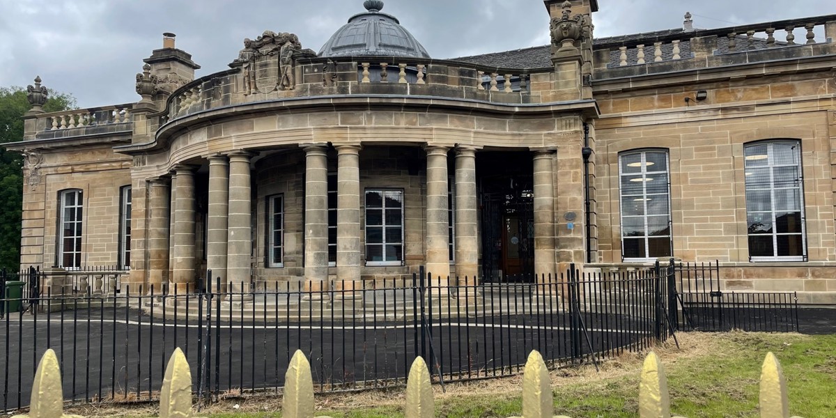 Elder Park Library - Glasgow Life